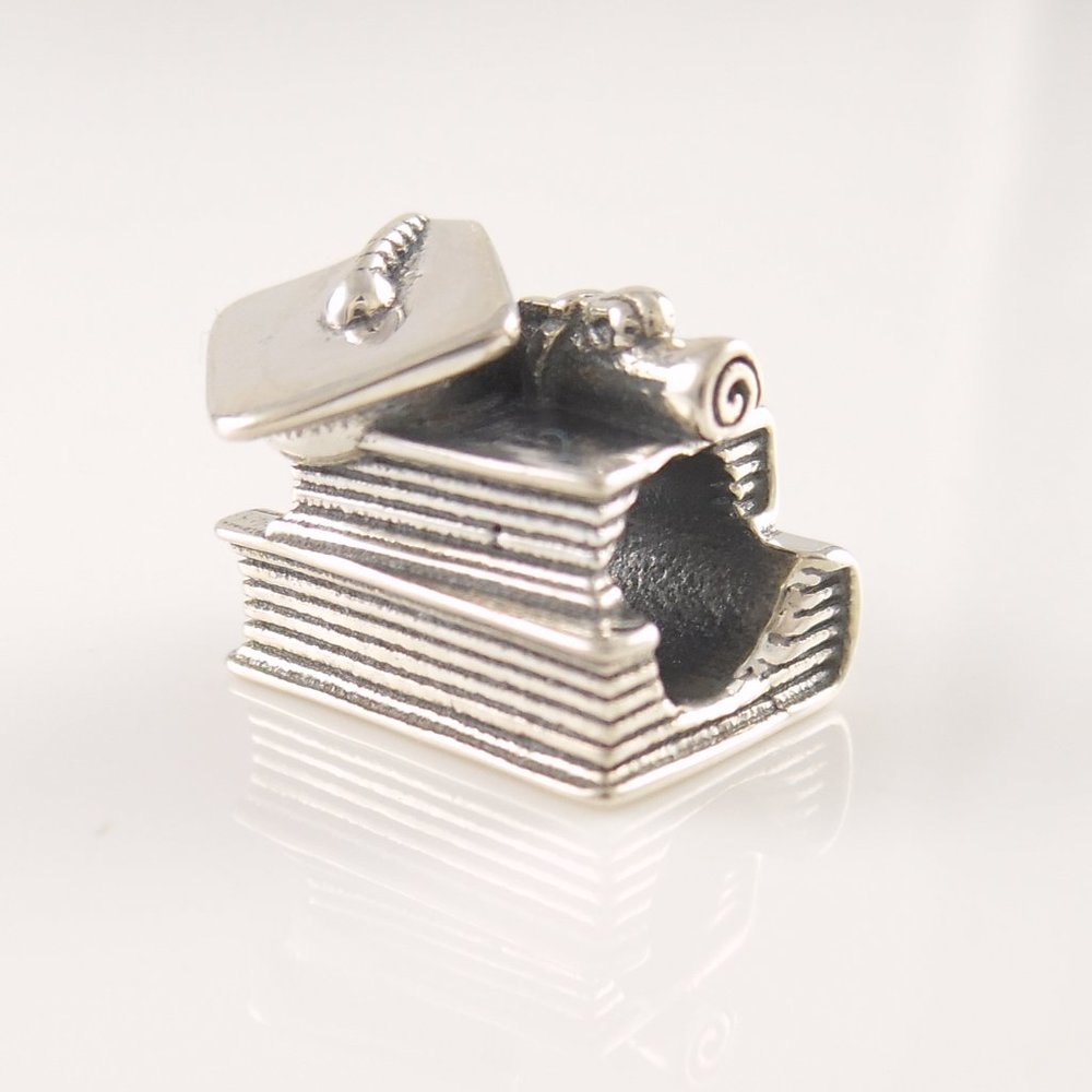 Graduation Cap Books Scroll 2019 Genuine Pandora Char… - Gem